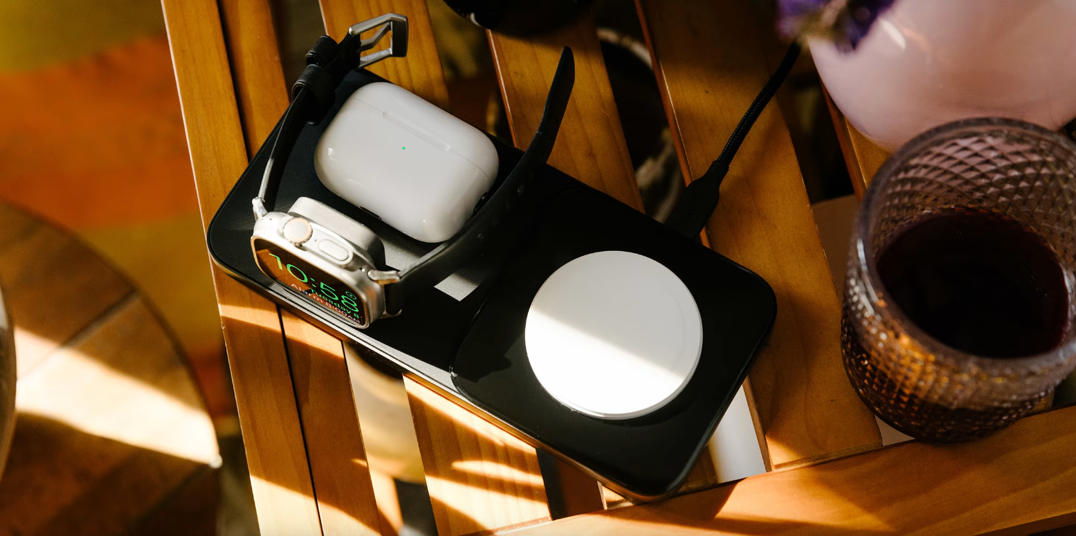 Base One Max 3 in 1 Magsafe Charger (1st generation) - FEVERGUY